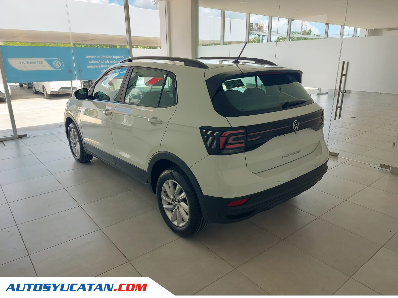 Volkswagen T-Cross Trendline 2024 – AutosYucatan.com
